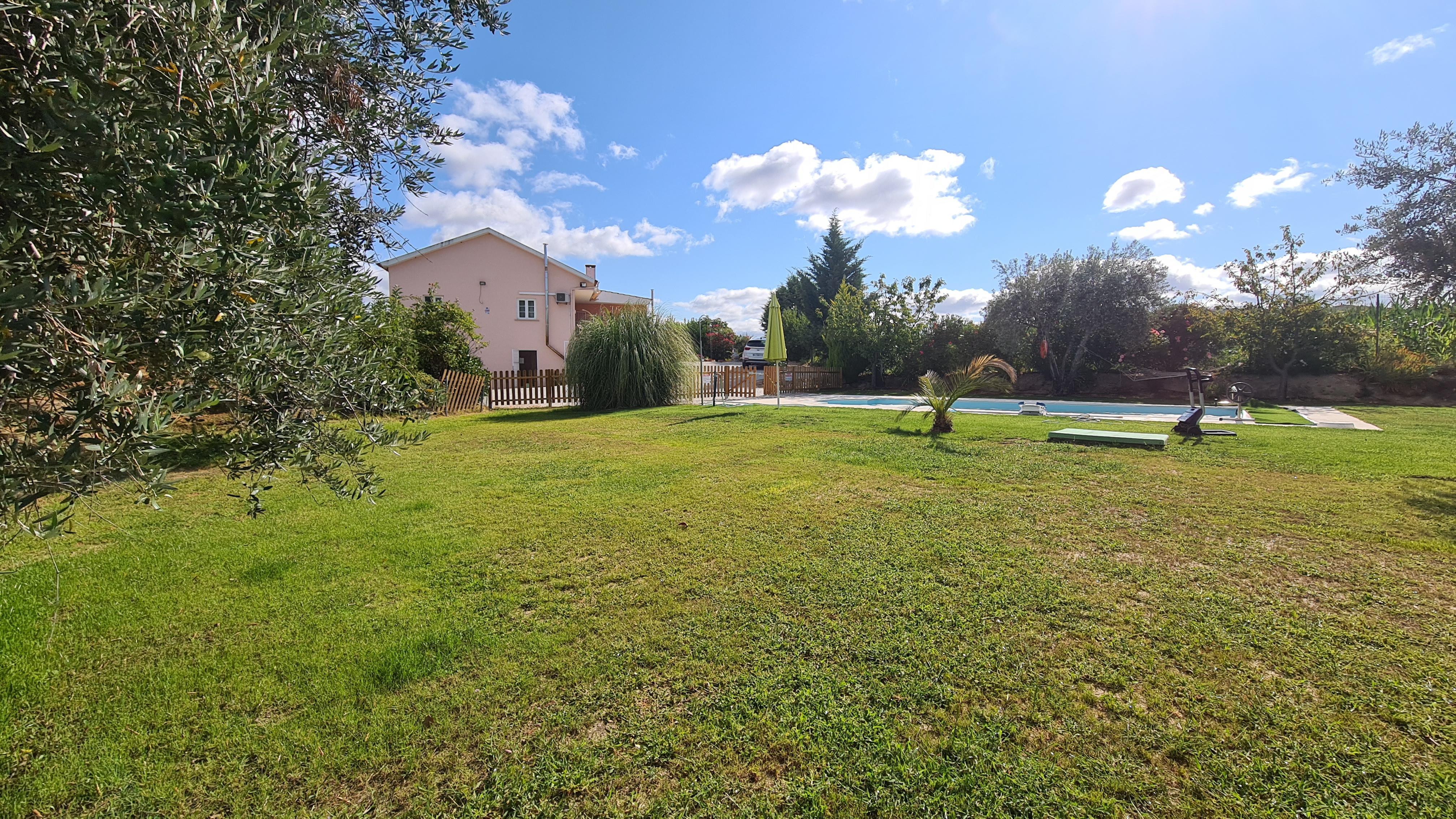 Quinta com Alojamento Local - Leilão Virtual